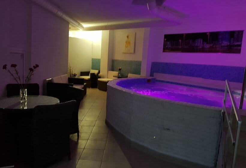 ホテル Megas Palace Bankya, ソフィア (ブルガリア): Destiniaでお得な割安購入