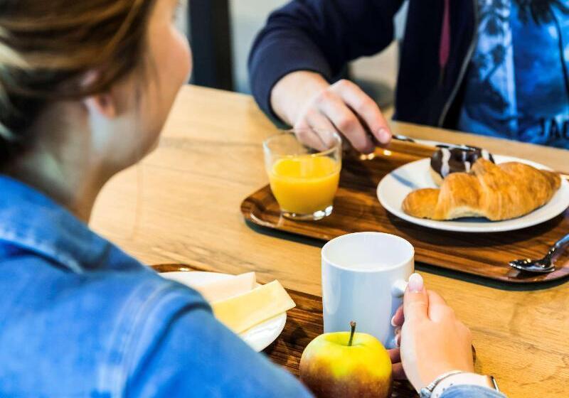 Hotel Ibis Budget Knokke - Brujas