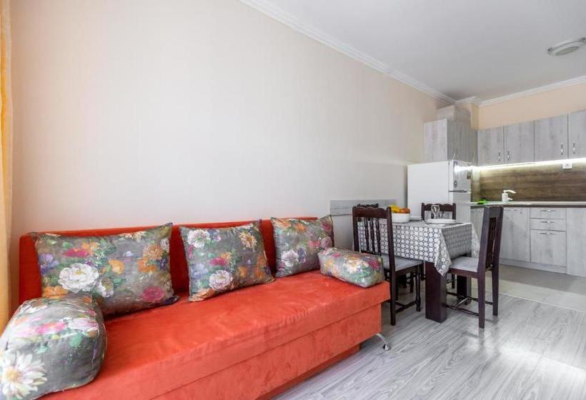 Vip Zone Apartments, Sunny Beach: the best offers with Destinia